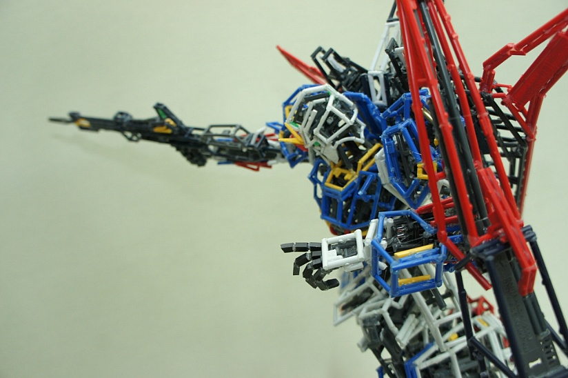 GUNDAM GUY: Zeta Gundam w/ Display Stand Made of Gunpla Runners ...