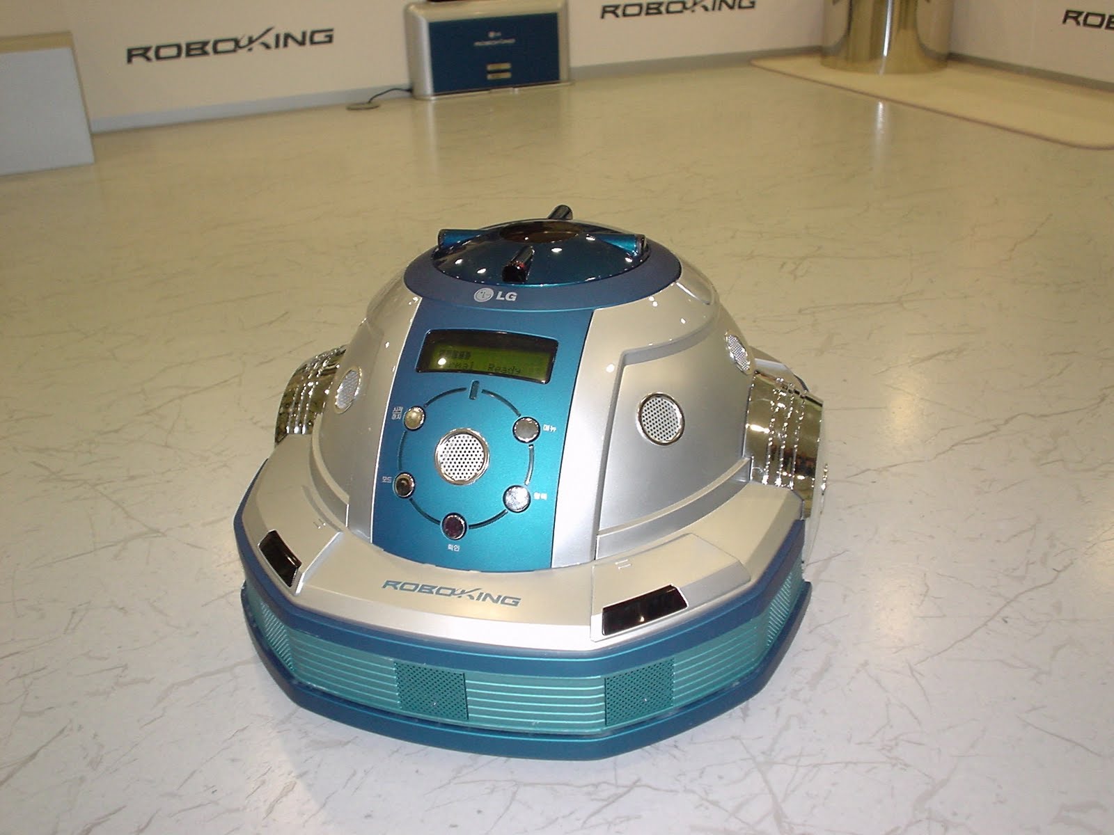 Madgespace: April 2011