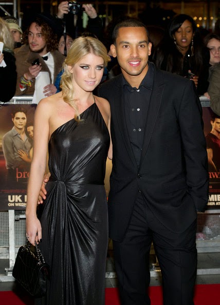 Arsenal FC football players wife and girlfriend list ~ Picture World