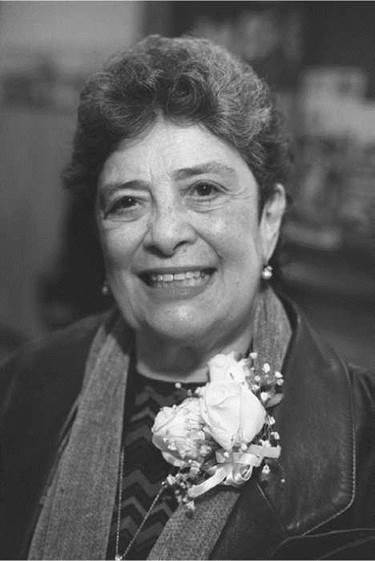 Buenos Cielos: Claribel Alegría / Poemas