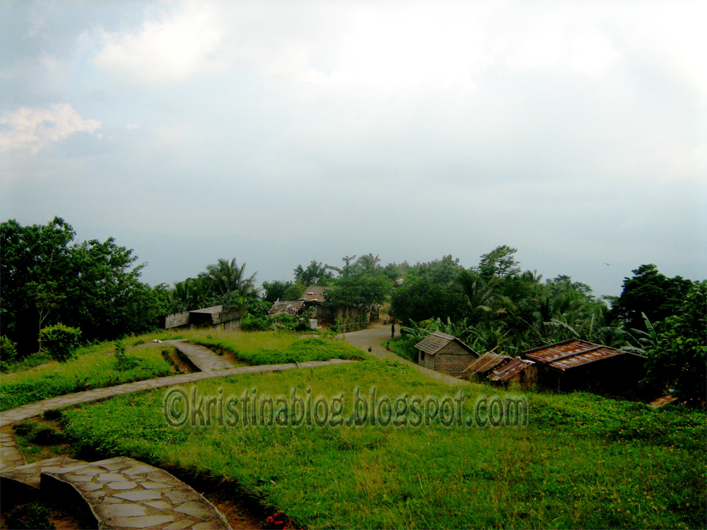 Speckles n Spectrum: Consocep Mountain Resort/Falls