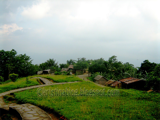 Speckles n Spectrum: Consocep Mountain Resort/Falls