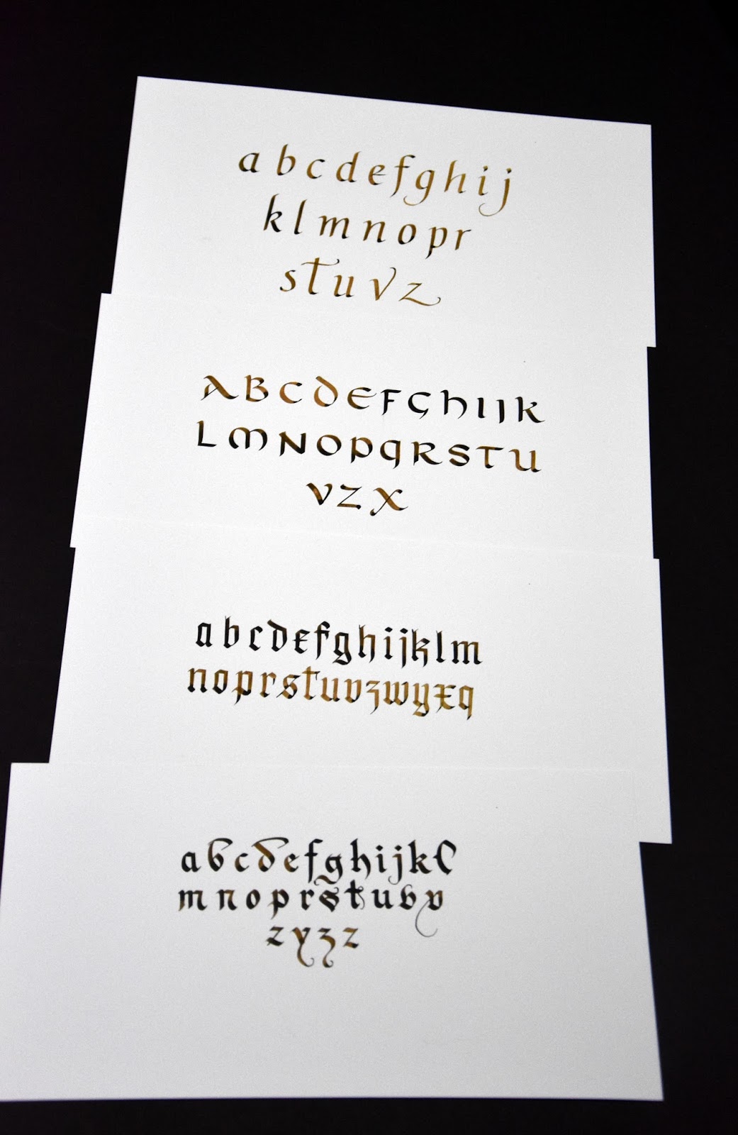 Pisave - abecede / Handwritings and Alphabets