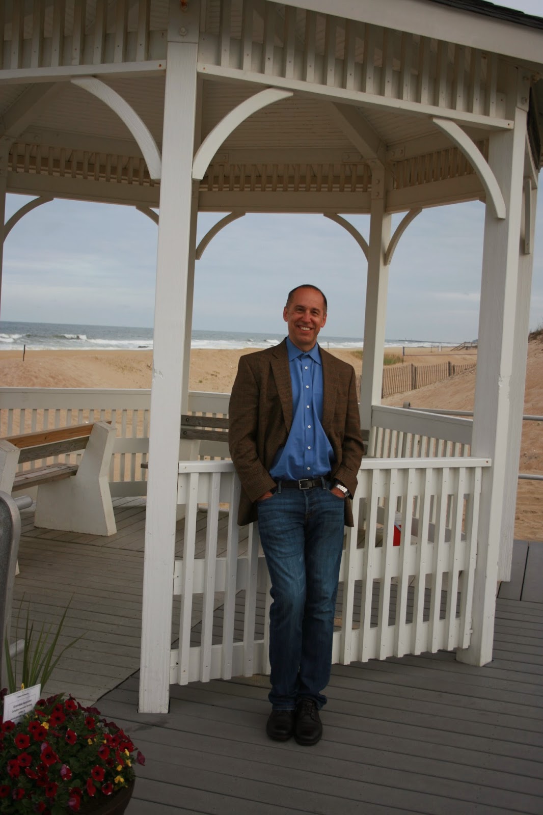 SuzeeBehindTheScenes: D. A. Pupa's Book The Magician: A Serial Killer ...