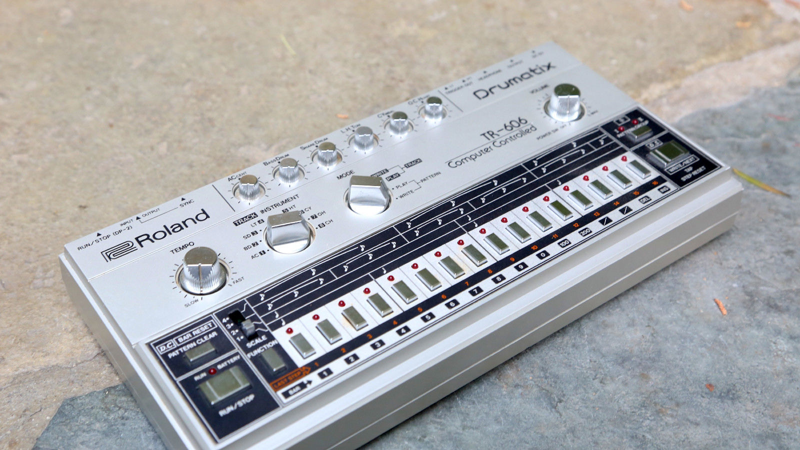 MATRIXSYNTH: Roland TR-606 Drumatix Vintage Analog Drum Machine with ...