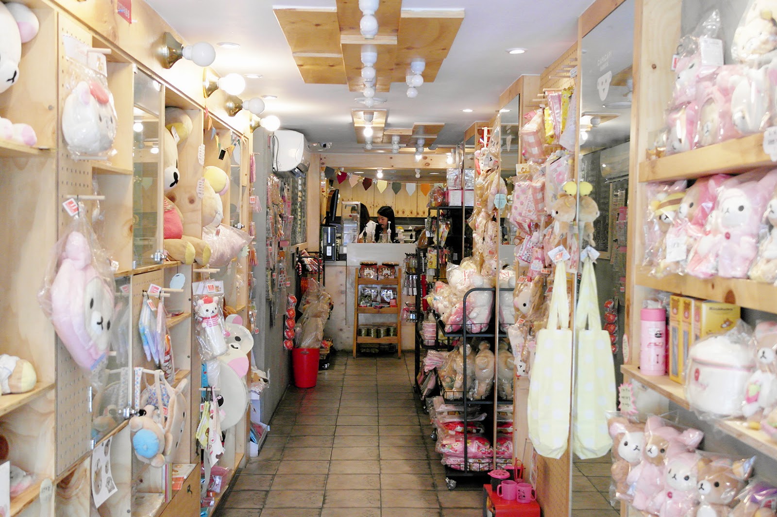 Life is a Rollercoaster: Rilakkuma Cafe: Capi Capi Loom Loom