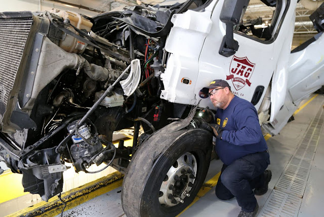 MEC&F Expert Engineers : NTSB releases 9 new images of investigators ...