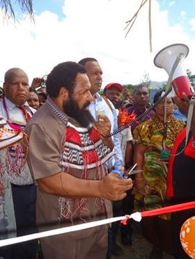 Opposition Leader Don Polye opens bridge in Wau - Papua New Guinea Today