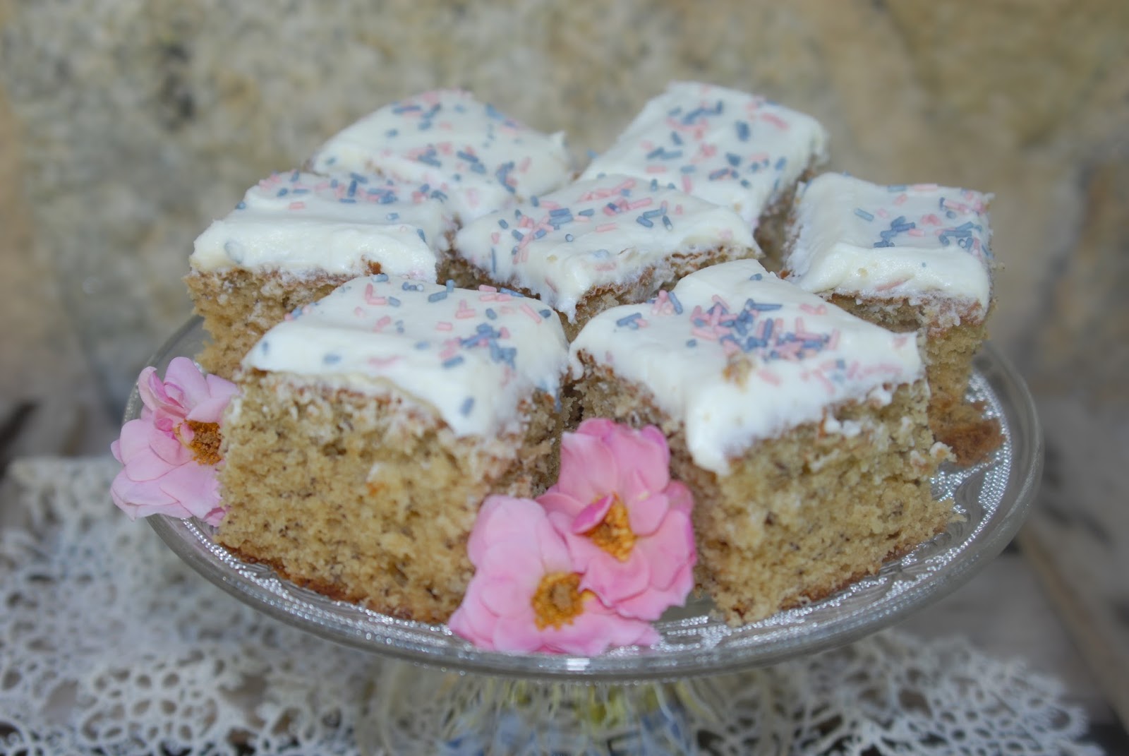 Bakemester Snipp: Bananruter med frosting