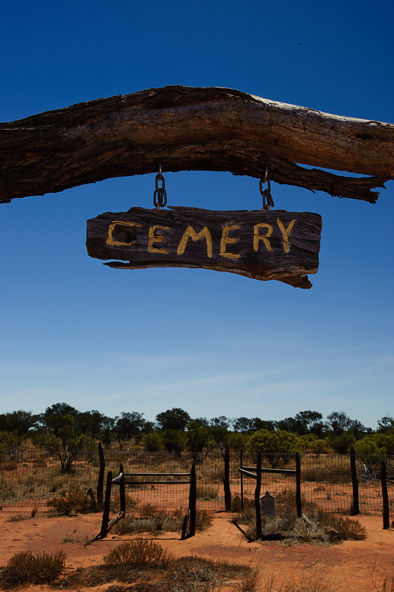 Bluedog Photography: The pub without a town