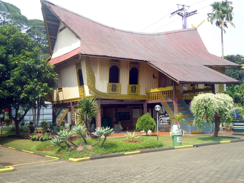 Warna-warni Melayu Riau di TMII, Jakarta | Ukur