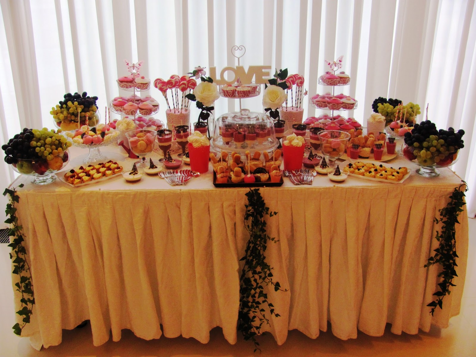 COMANDA TORT BUCURESTI: CANDY BAR NUNTA-marca Sweet Cake Studio