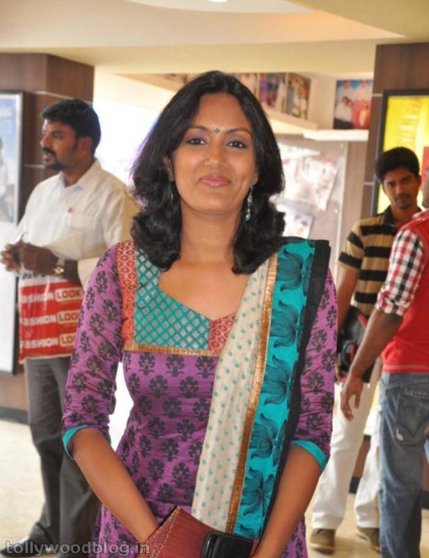 Devadarshini Kanchana Actress New Photo Stills |Tamil Cinema News ...