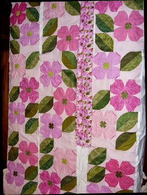 Elizabeth's Quilt Projects: Progress on Dogwood Blooms