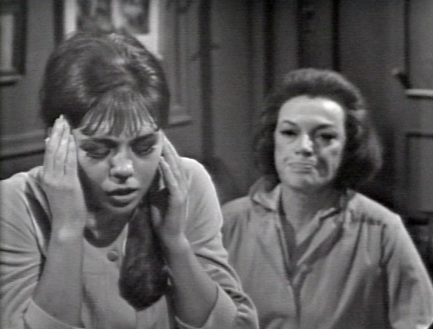 Dark Shadows Before I Die: Dark Shadows Episode 282 - 7/25/67