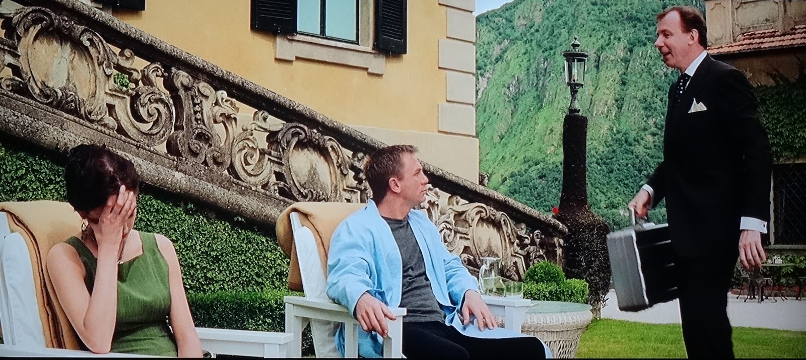 007 Filming location: Bond recovers / Bond and Vesper meet Mr. Mendel ...