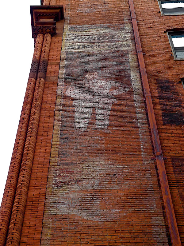 Baltimore History Bits