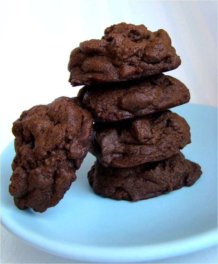 Chocolate mint cookie mounds