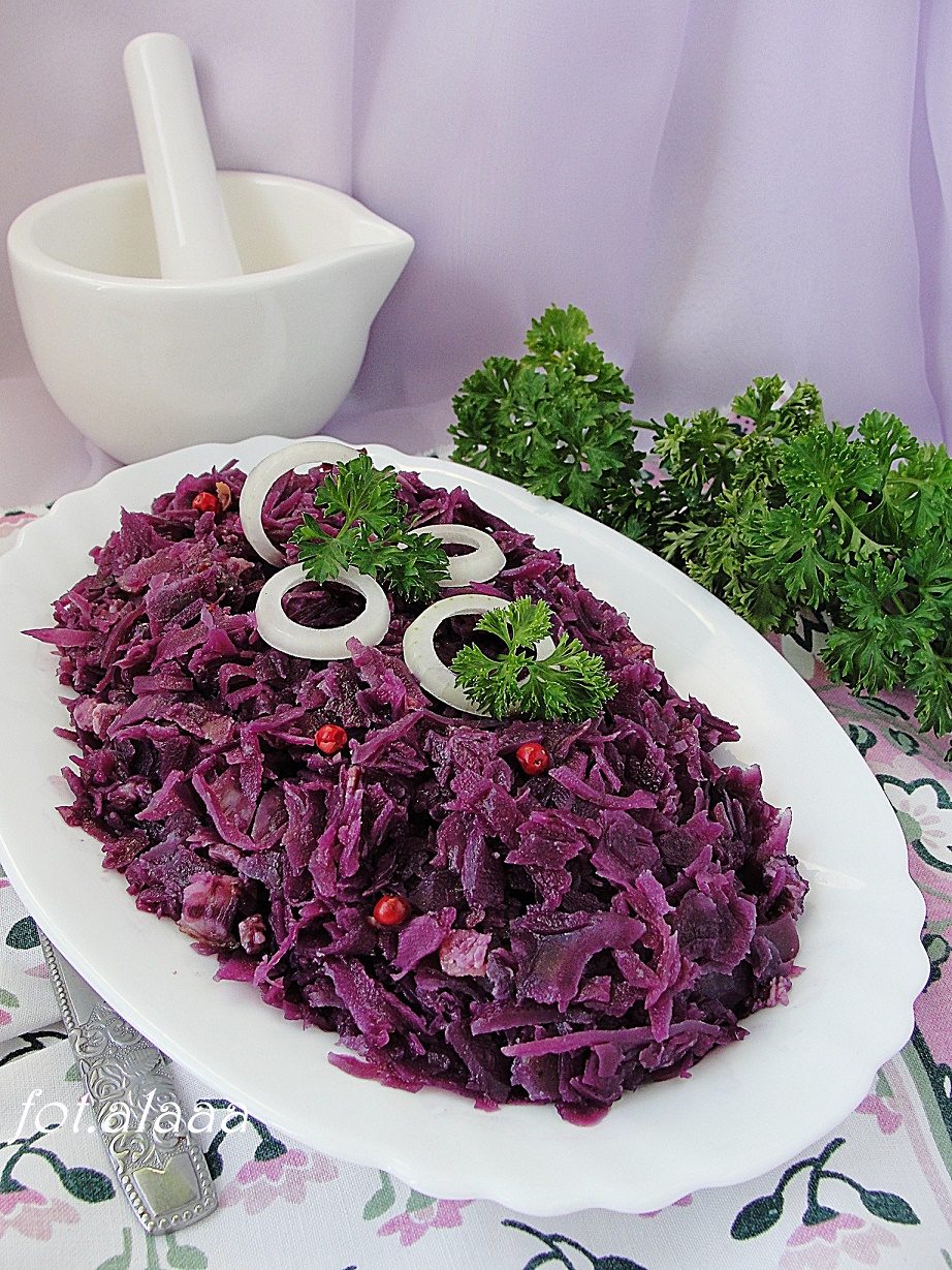 Ala piecze i gotuje: Modro kapusta ze słoika