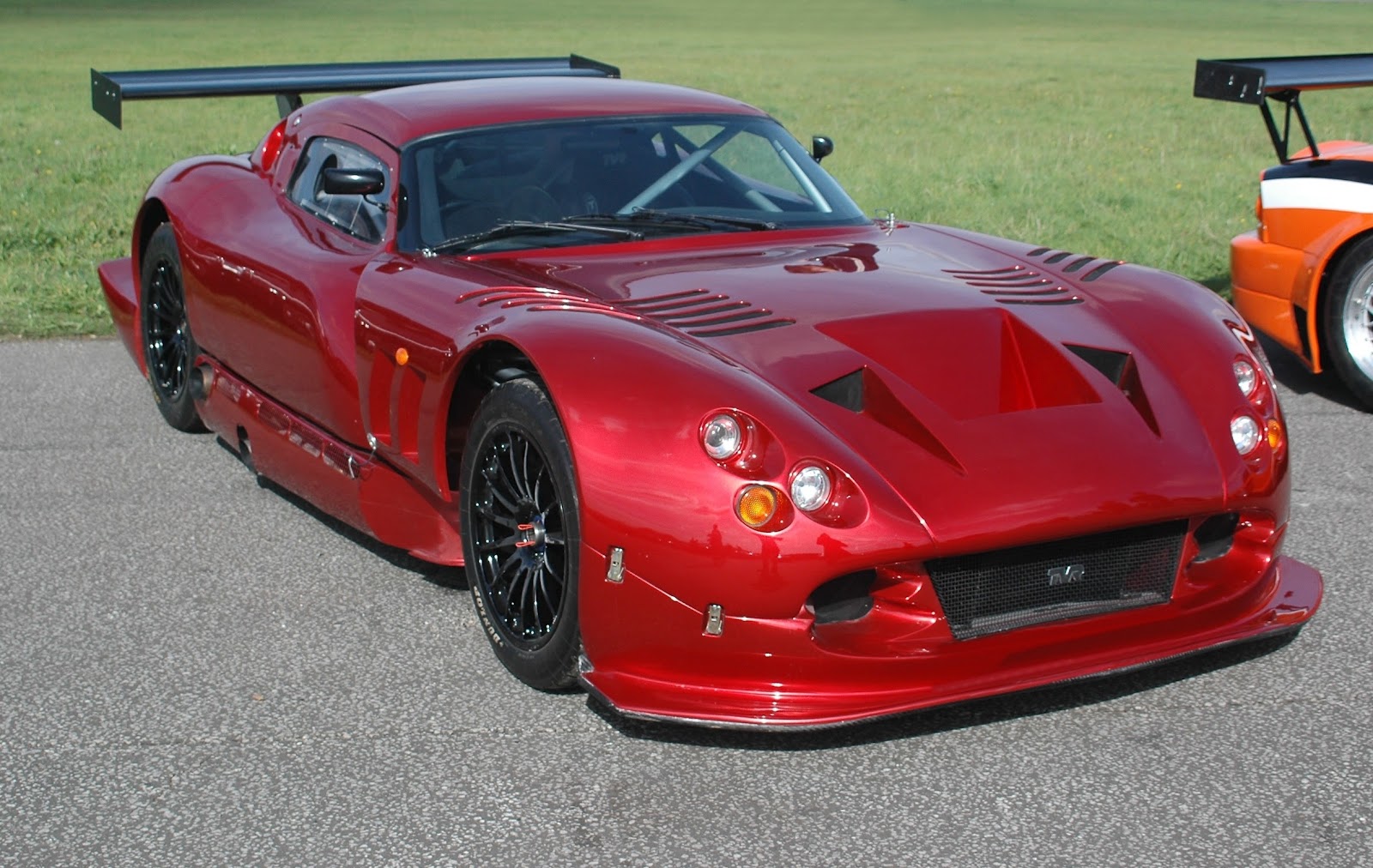 Autosmotosymasss: TVR destinada a desaparecer