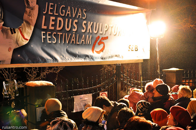 Ledus skulptūru festivāls pārsteidz rūdītu skeptiķi
