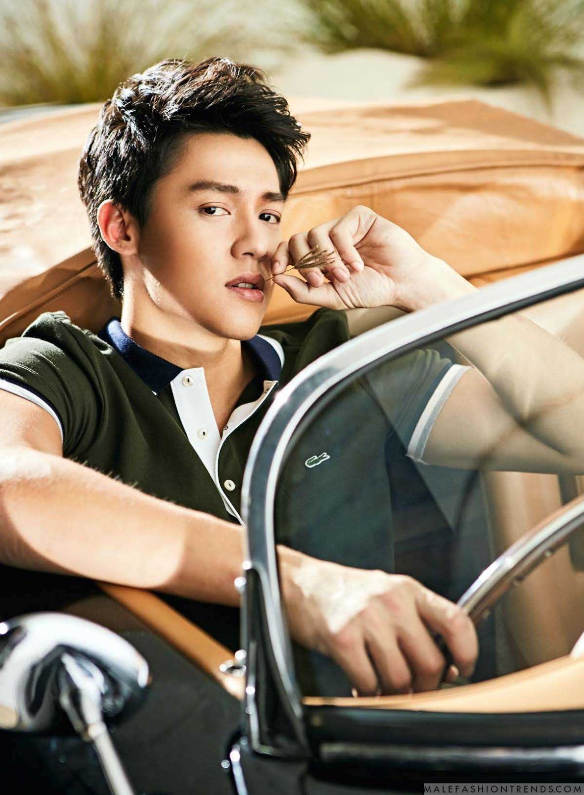 Mark Prin viste looks deportivos para el número de noviembre de GQ ...