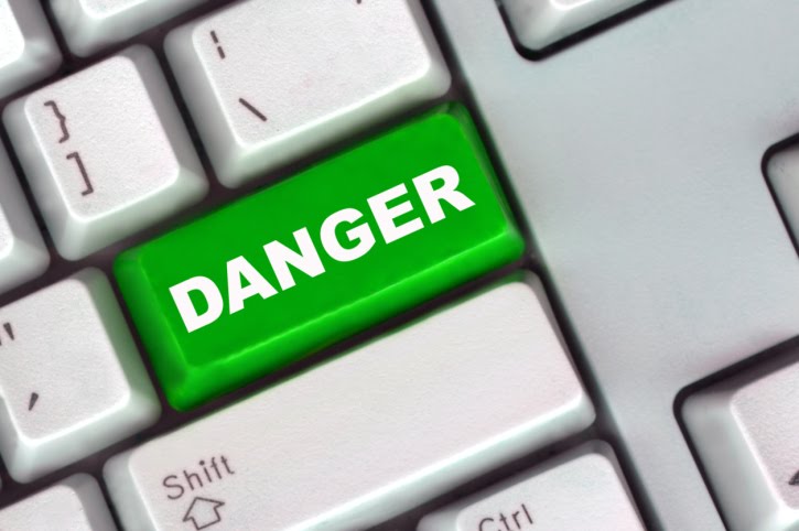 Techno & Hacking fever blog: The Main Risks of Using Computer
