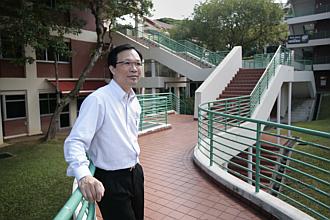 If Only Singaporeans Stopped to Think: The man who helped the Internet ...