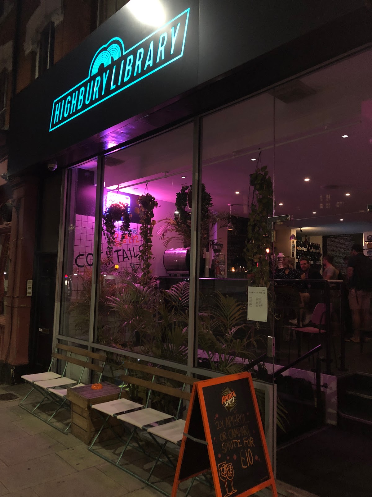 overyourhead: Highbury Library "Cool music, nice beer and friendly ...
