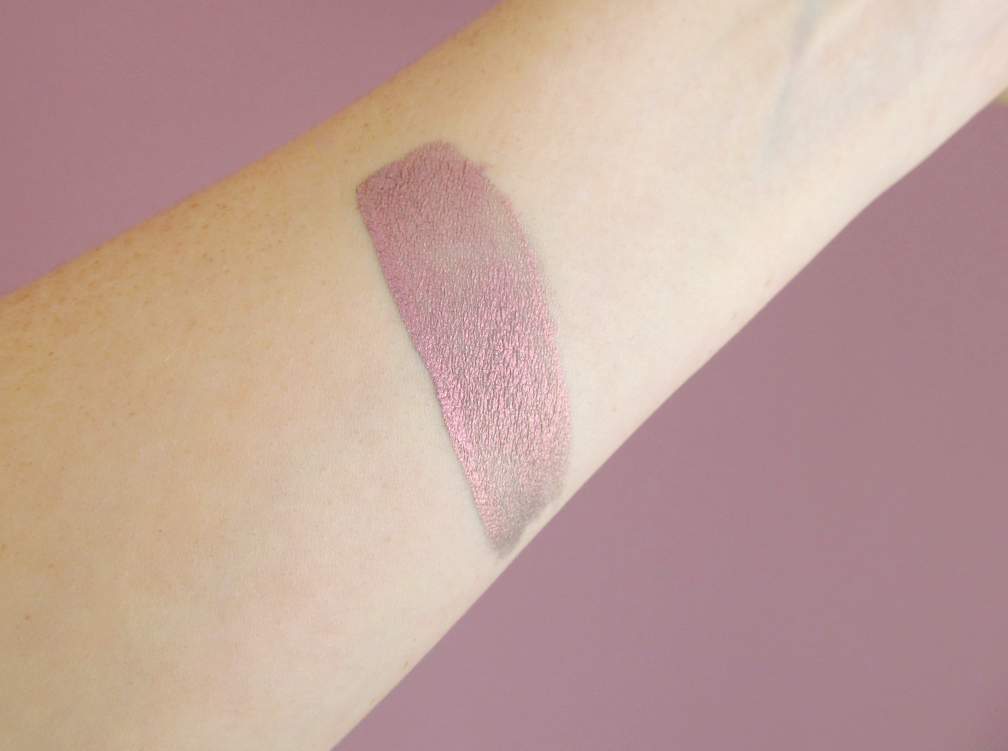 Passing Fancy: Make up Factory Dark Elegance of a Swan: Metallic lips ...