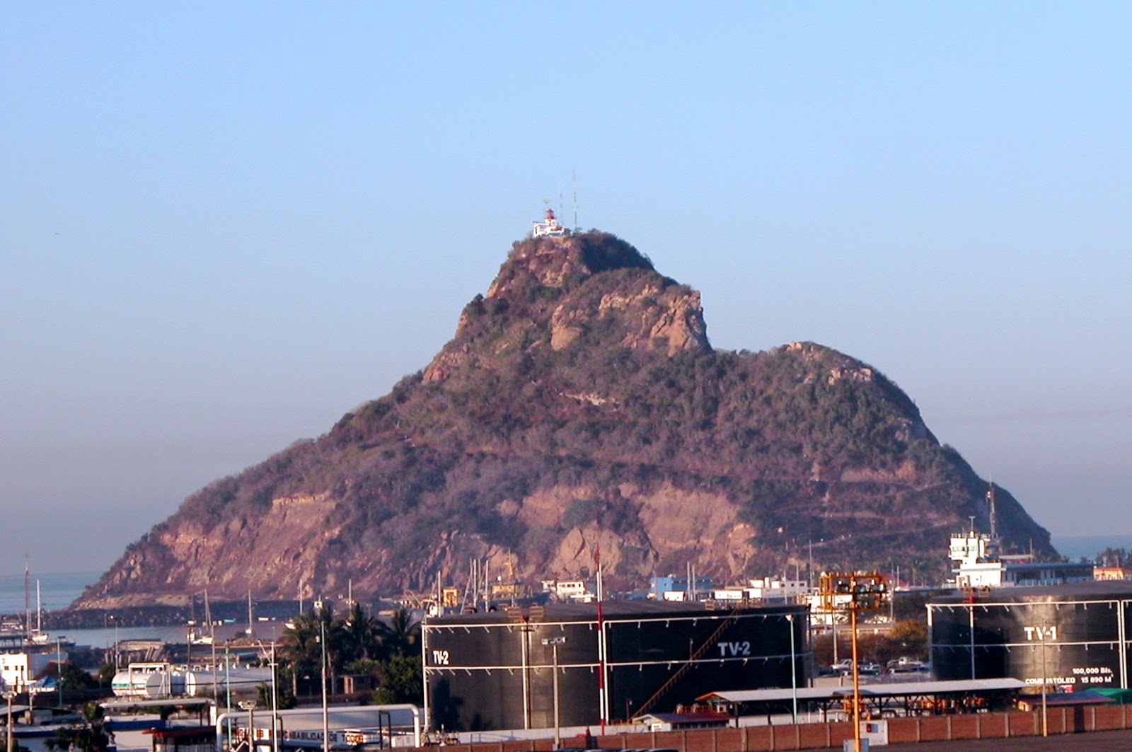 Maine Lighthouses and Beyond: The Mazatlan Lighthouse - El Faro