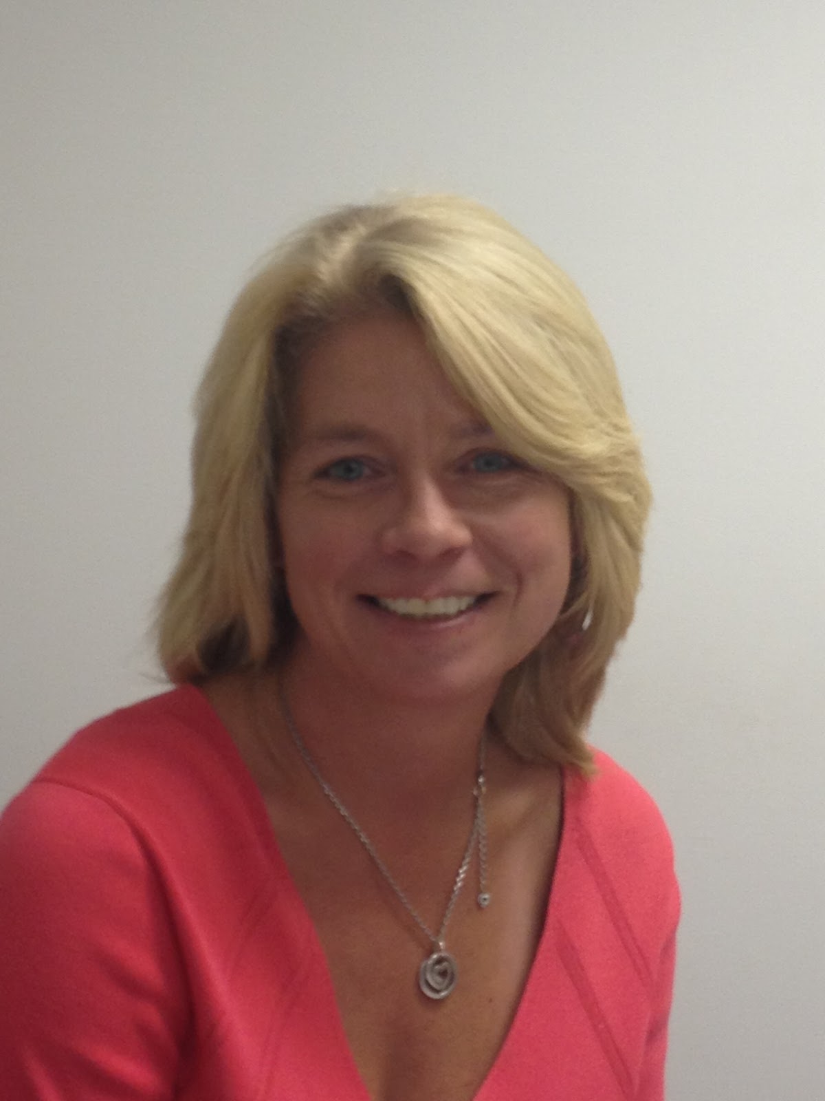 Lisa Lang's Instagram, Twitter & Facebook on IDCrawl