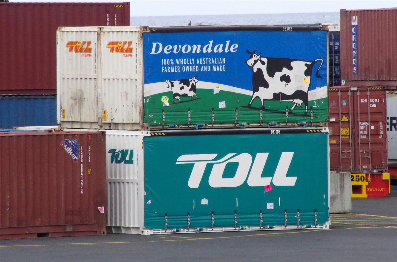 Rollingstock News: Tasmanian Containers