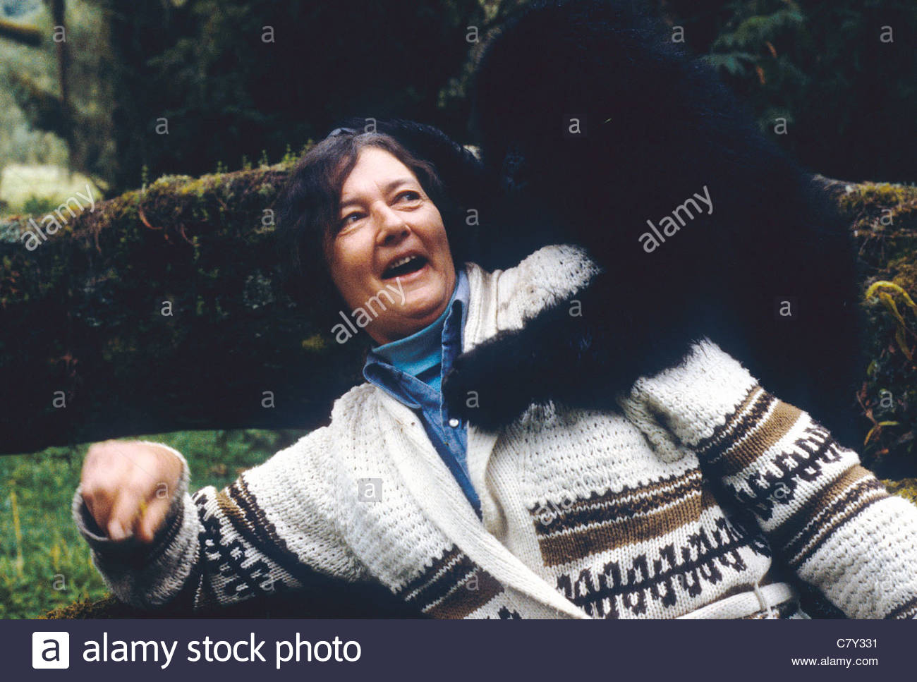 Enero January 16 DIAN FOSSEY, DIGIT, THE CAVERN, RICARDO DARÍN,