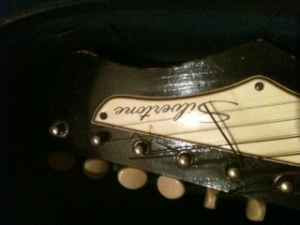 Craigslist Vintage Guitar Hunt: 1967 Silvertone 1453 (Harmony H82 Rebel ...