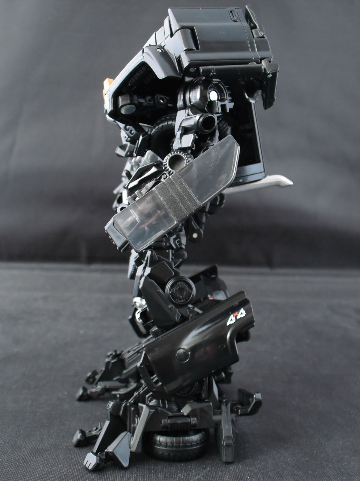 The HEXdidn't... TransFormers Collection Blog: Studio Series #14 Ironhide