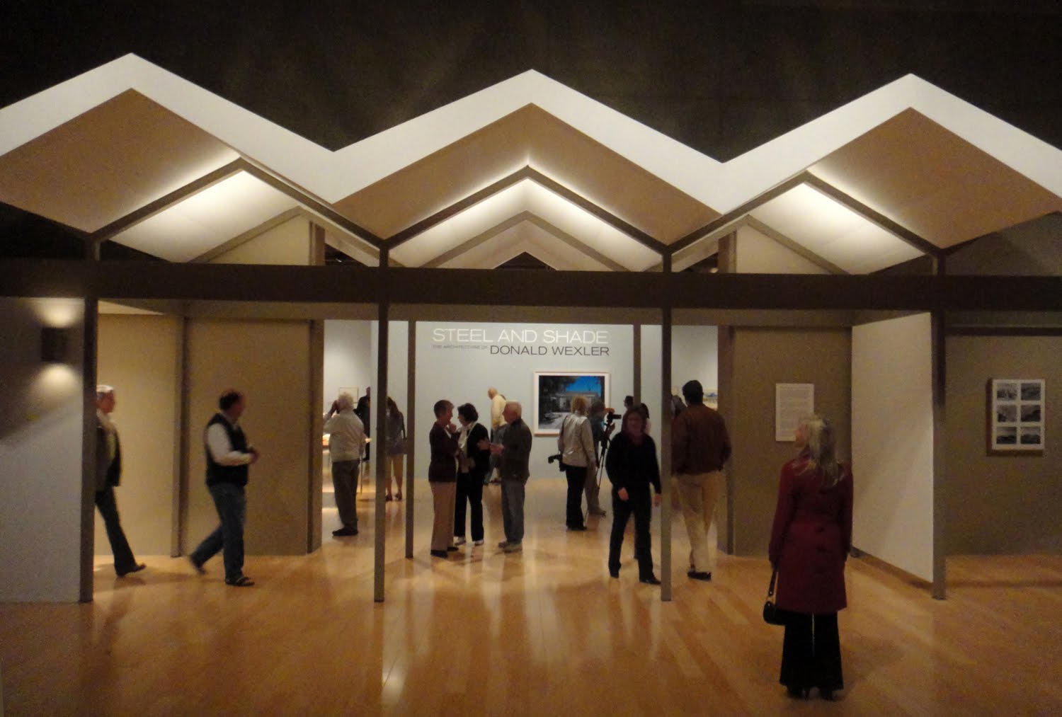 PALM SPRINGS ARCHITECTURE: Folded Plate Roofs