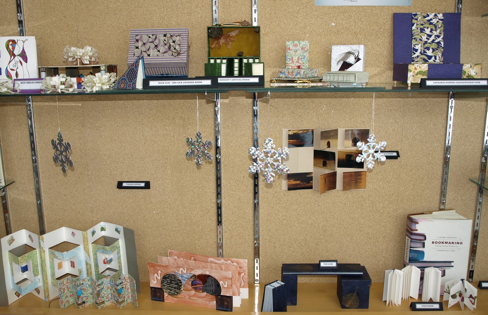 Book Artiste: BOOK ART EXHIBIT AND BOOK ART CLASSES