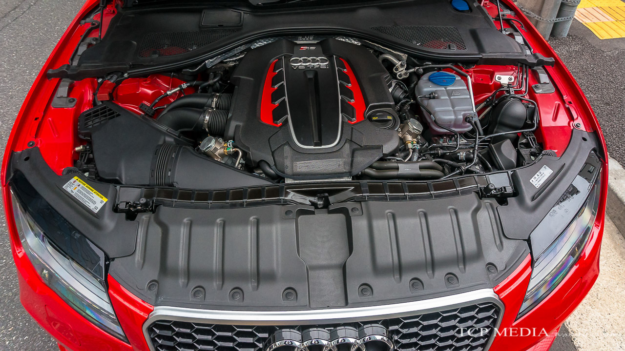 Audi RS7: Sport Coupe For Family of Four | MotorFlair