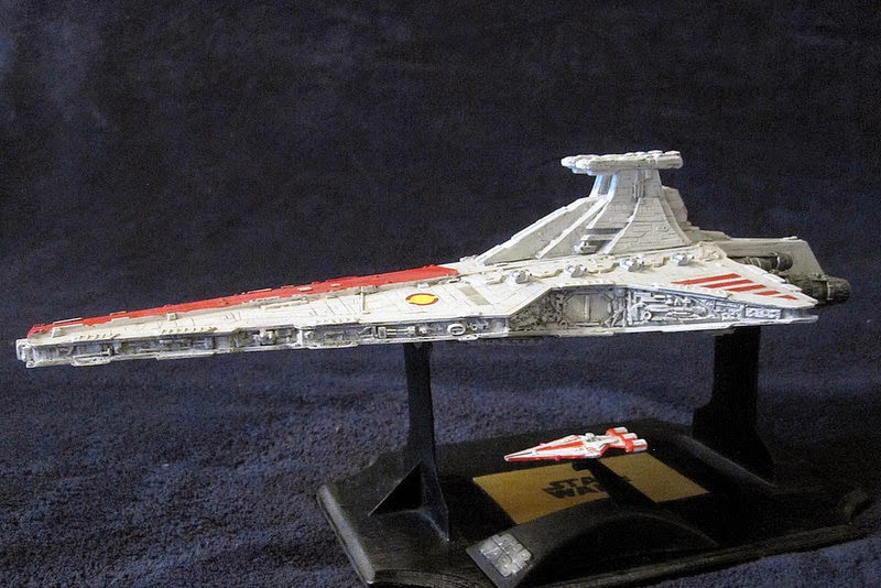 Science Fiction Modeler: 1/4222 MC-30 & Jedi Cruiser