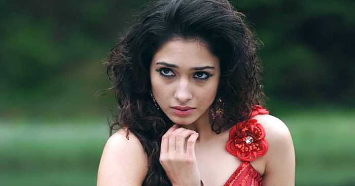 Tamanna hot photos in Badrinath Movie Stills