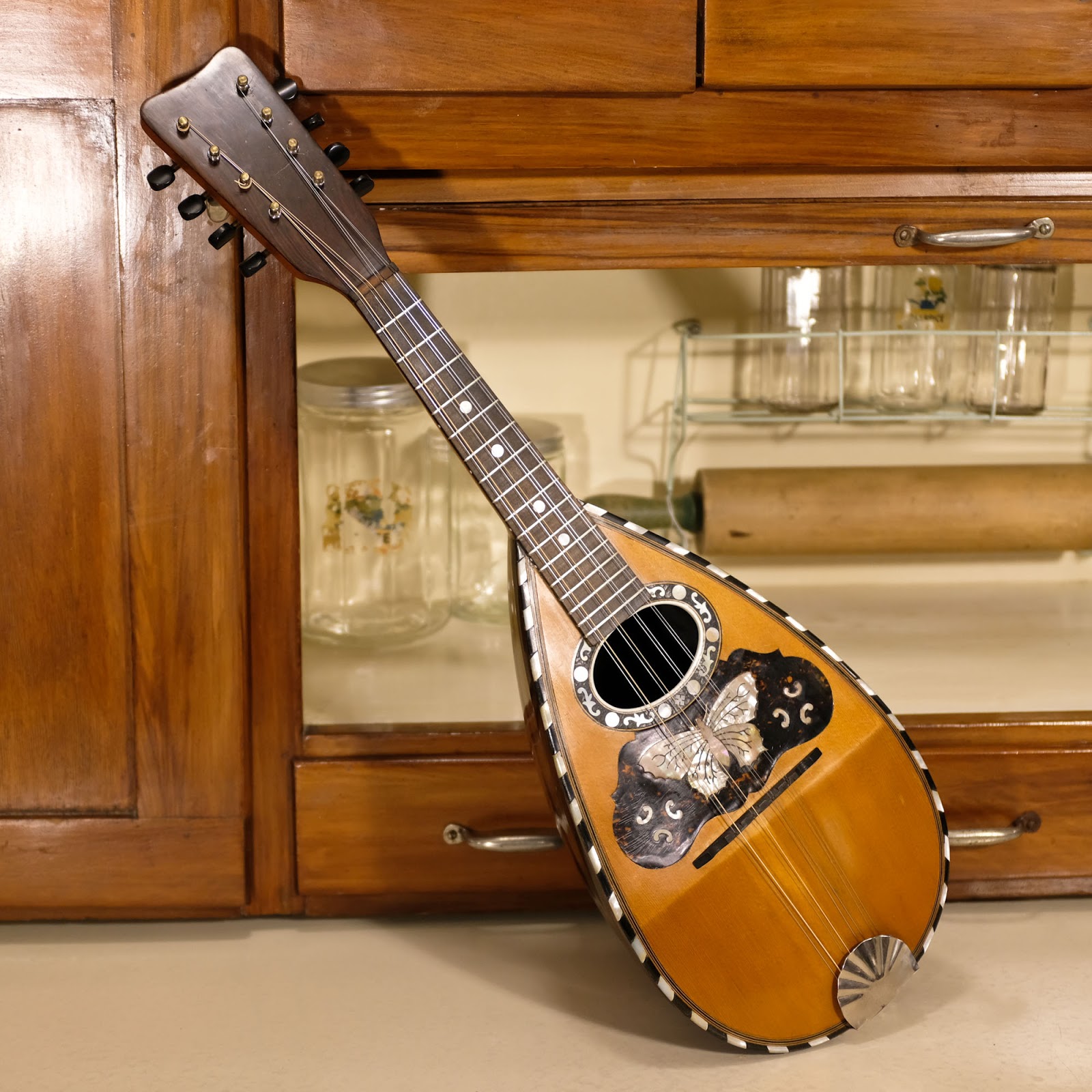1890s Regal-made Fancy Bowlback Mandolin