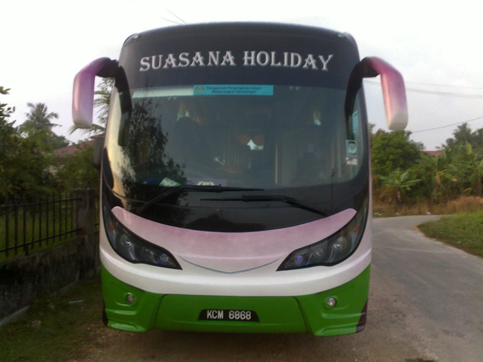 SUASANA HOLIDAY SDN.BHD: PERKHIDMATAN PENGANGKUTAN SEWAAN BAS PERSIARAN