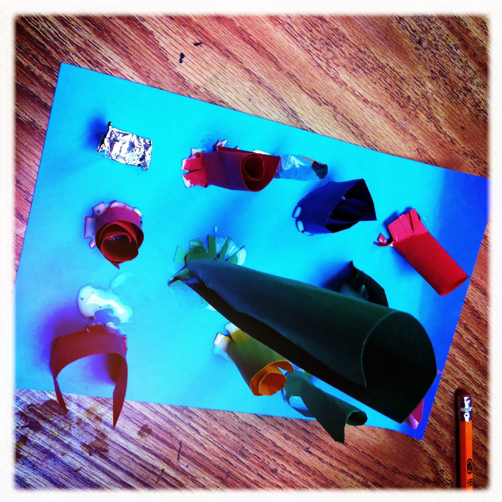 ChumleyScobey Art Room: Paper Cylinder Sculpture