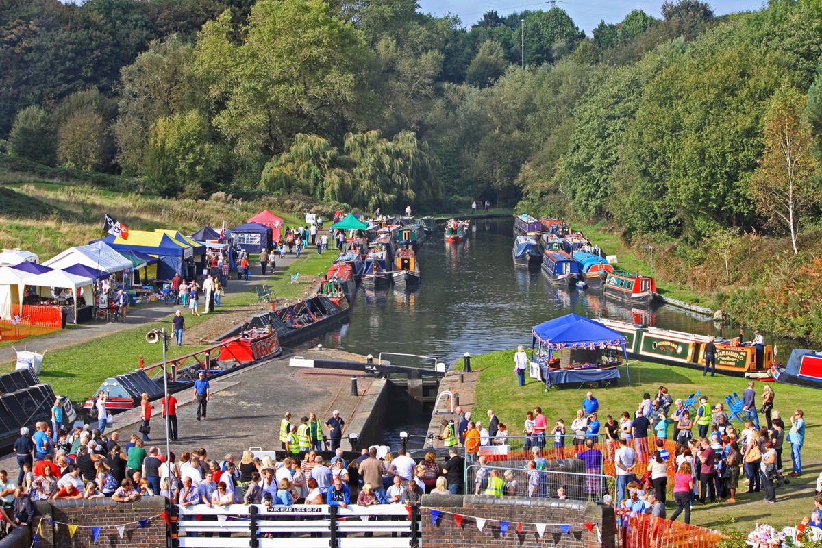 Captain Ahab's Watery Tales: Parkhead Boat Gathering