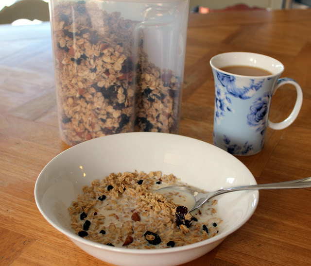 Stylish Settings: Homemade Toasted Muesli