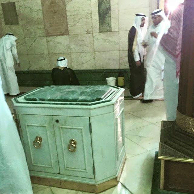 Rare pictures of Inside The Kaaba - Towards Islam