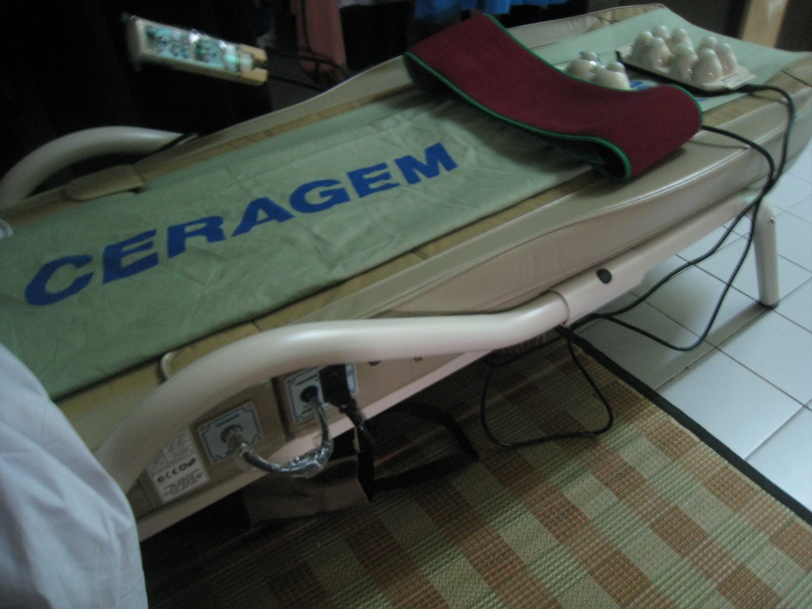 myfamily: Katil rawatan tulang belakang...Ceragem