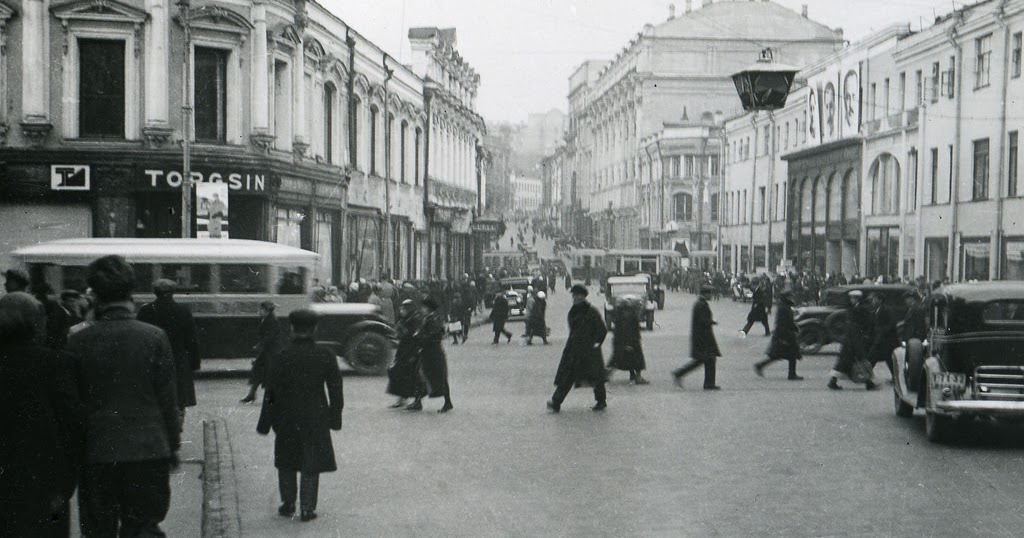 A Trip to Moscow in the 1930s by a Norwegian Journalist ~ Vintage Everyday