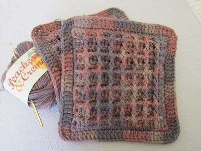 Miss Abigail's Hope Chest: Tutorial: Brown Waffle Weave Hot Pads